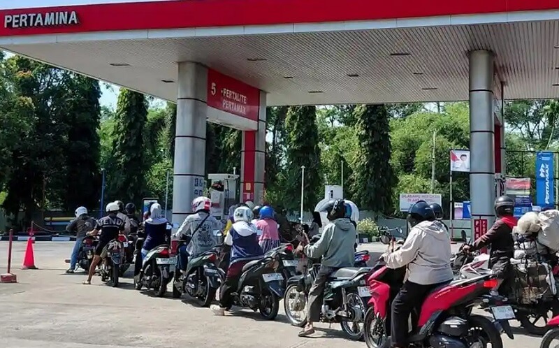 Pertalite Langka, Jeritan Pengendara di Tengah Lonjakan Harga Pertamax ...